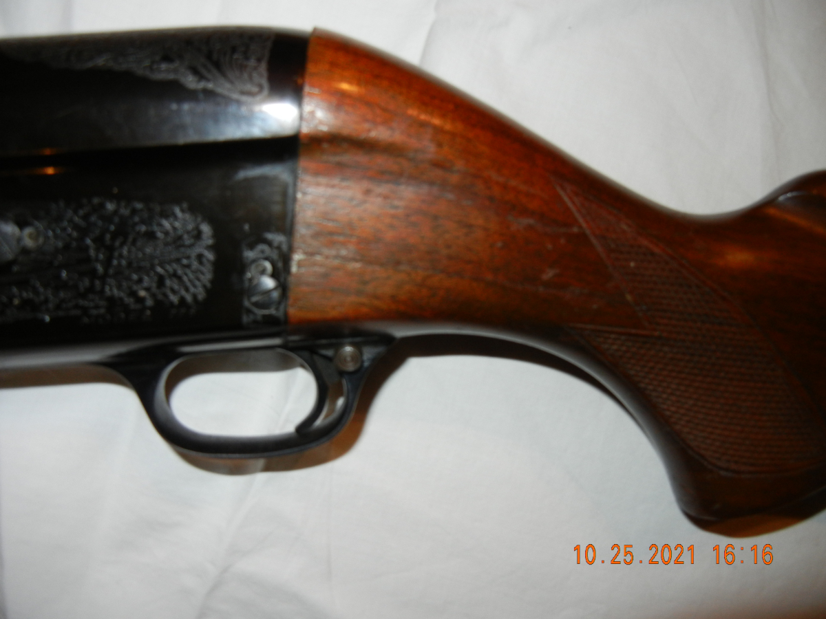 Savage 775 12 gauge shotgun. 17181357 - GunAuction.com