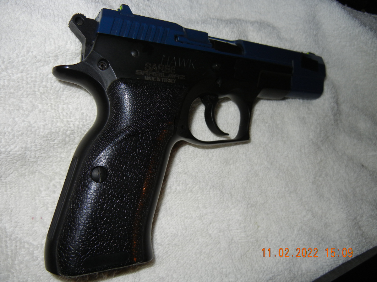 SAR Arms Sararms B6 HAWK 9mm semi auto pistol. 9mm Luger 17262993 ...