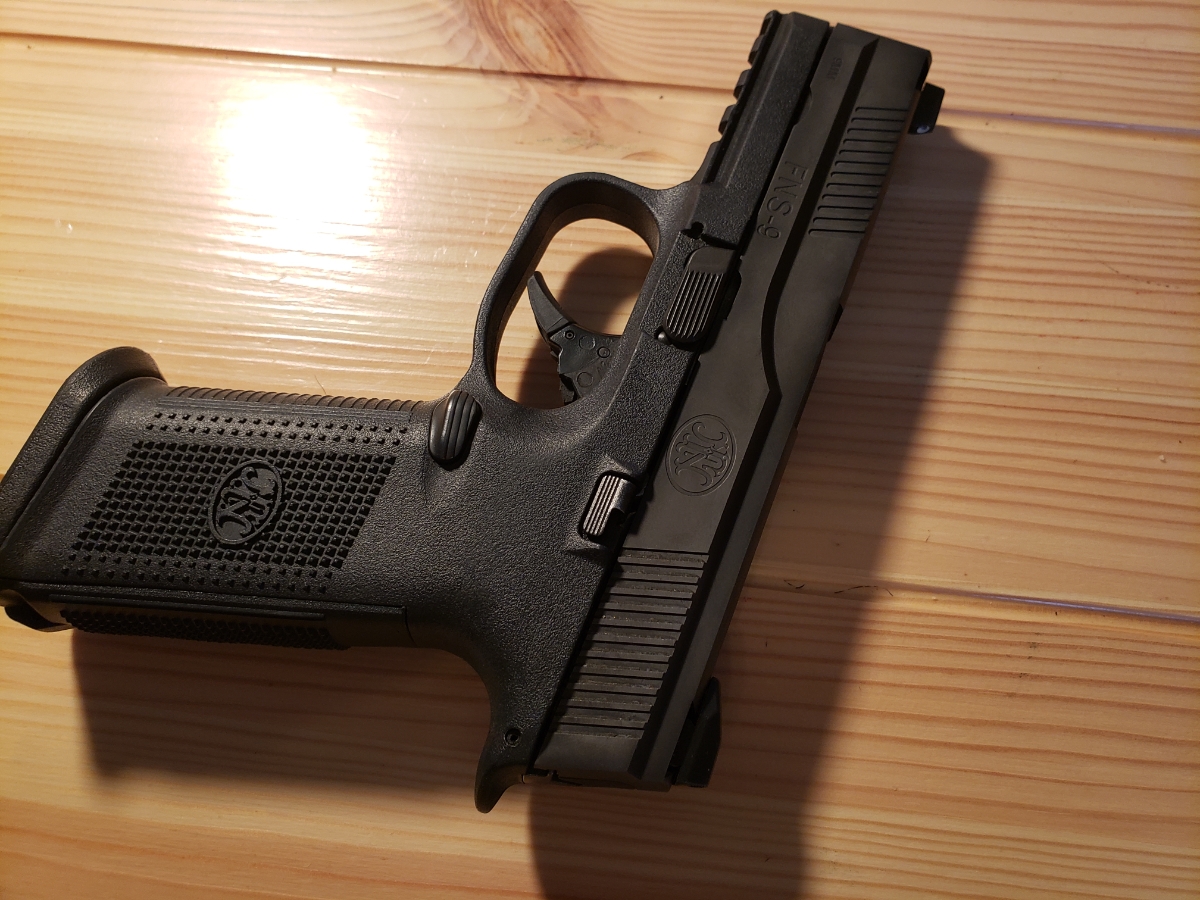 Fns-9 9mm 9mm Luger For Sale at GunAuction.com - 17097574