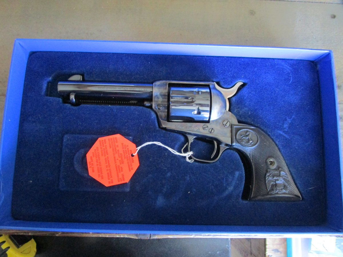 New Colt Single Action, 3rd Generation, 44-40, Like New .40 S&W For ...