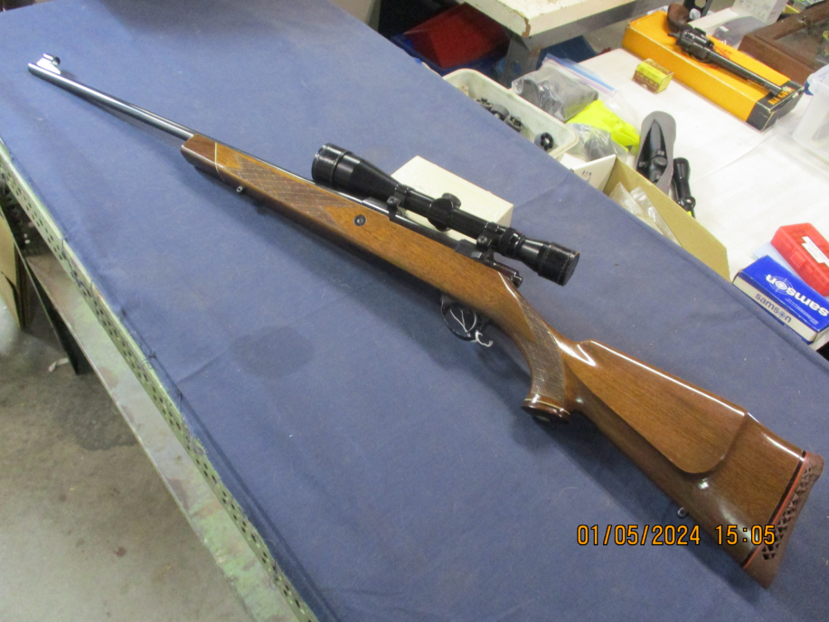 HOWA Dickson Golden Bear with 3X9 Scope .30'06 17325795 - GunAuction.com