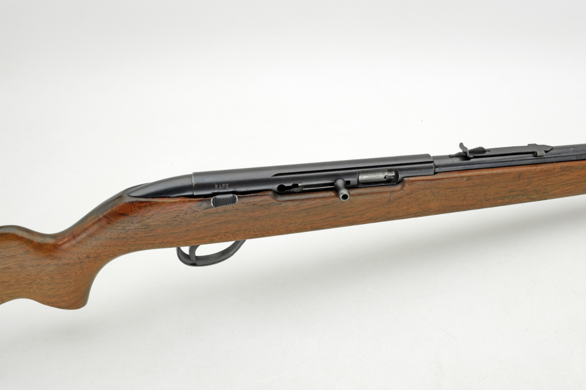 J.C HIGGINS MODEL 25 SEMI AUTO RIFLE CALIBER 22 LONG RIFLE C&R OK
