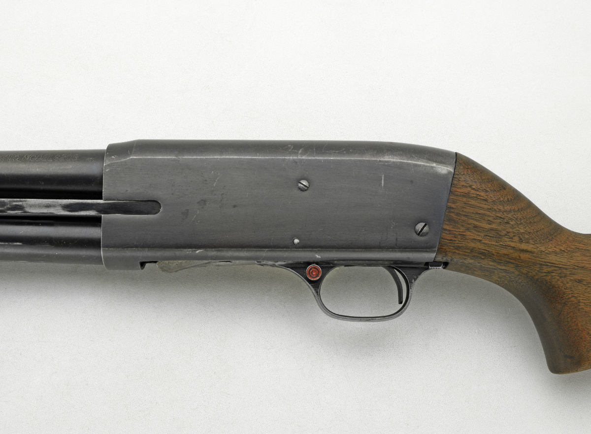 Savage Stevens Model 820b Pump Action Shotgun 12 Gauge 2-3/4 Inch ...