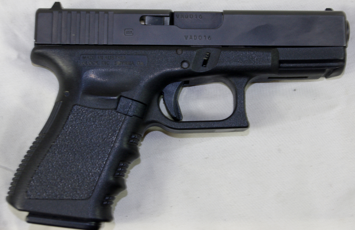 Glock Model 19 Gen 3 Complete Package 2 Fac Hi Cap + One 33 Rnd Mag ...