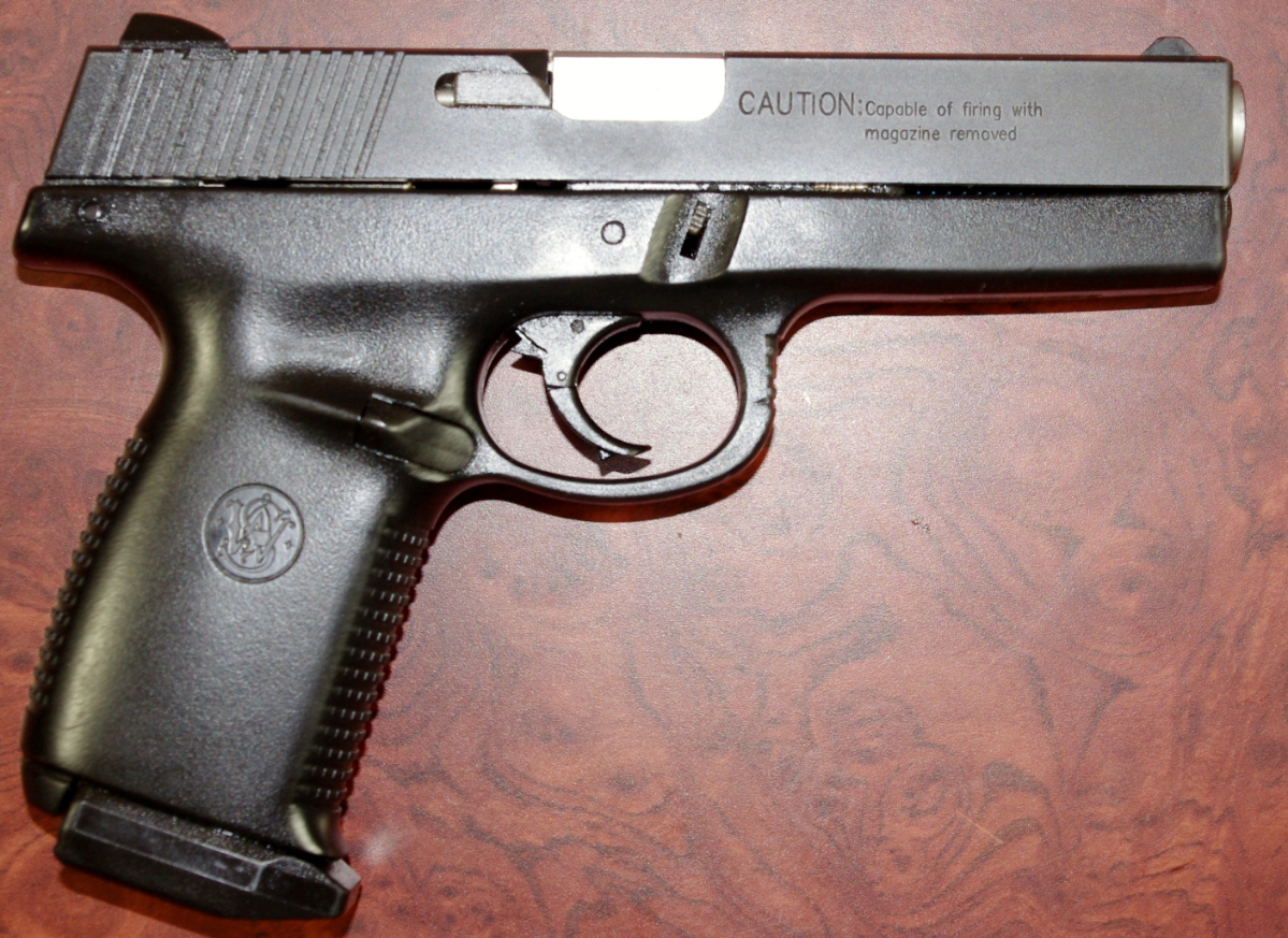 Smith & Wesson Model Sw40f Black/Black Hi Cap Mag .40 S&W For Sale at ...