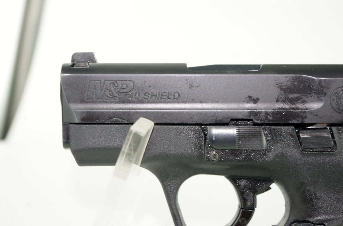 Smith & Wesson Model M&P 40 Shield Black 3 Mags Great Deal/Great ...