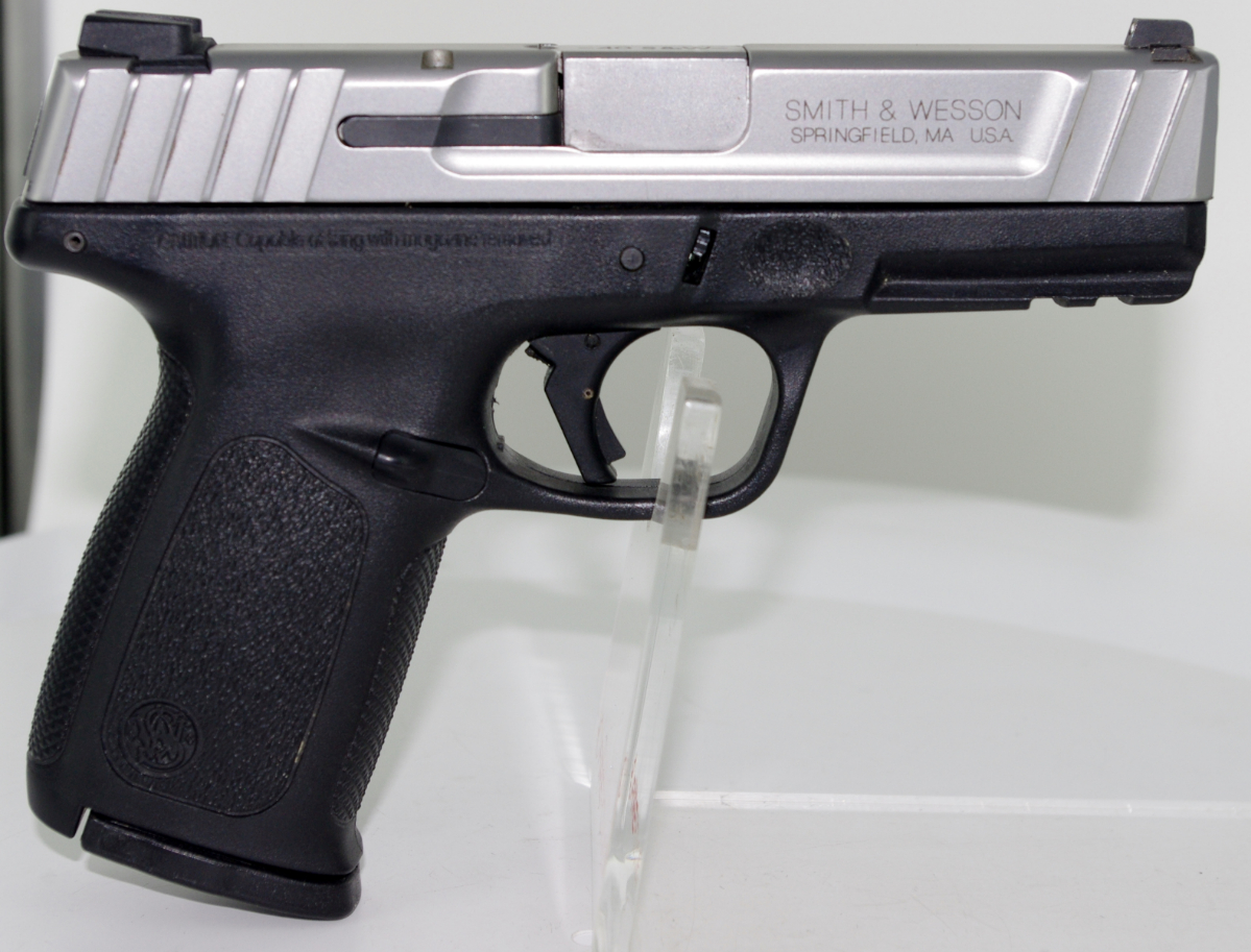 Smith & Wesson Model Sd40 Ve Two Tone High Capacity Great Pistolgreat ...