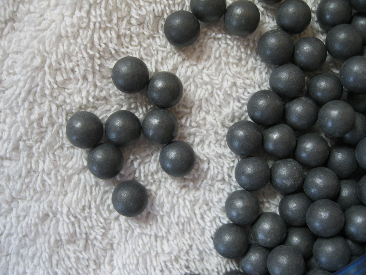 .375 ROUND BALLS 150 COUNT plus 4 MUZZLE LOADING BLACK POWDER SHOOTING ...