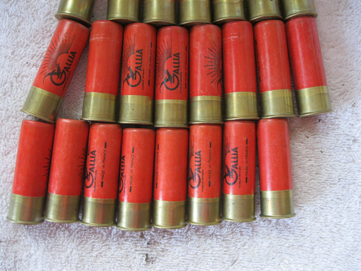 Gevelot 12 Gauge Shotgun Shells Paris Gallia France 23 Count Roll Crimp ...