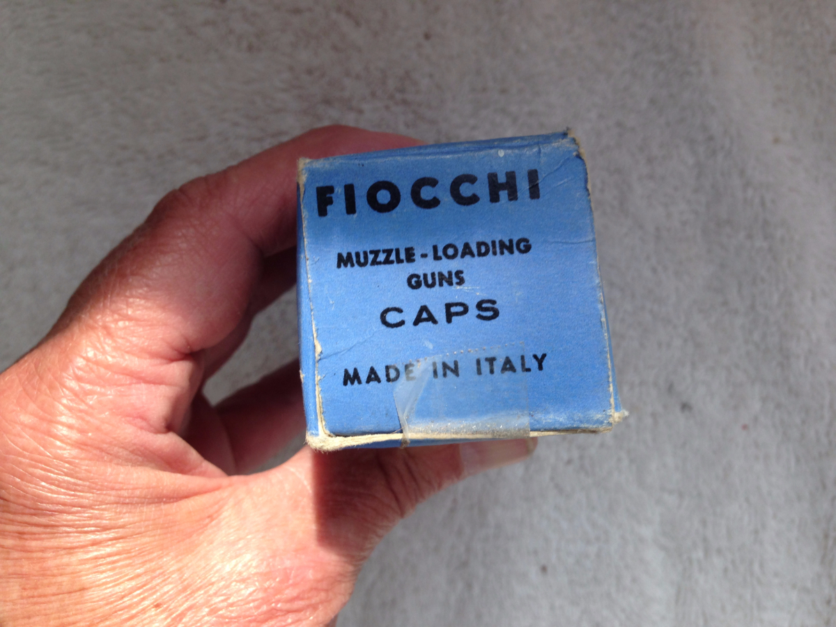 Giulio Fiocchi-Lecco Percussion Caps Capsule Rigate 700 Count In Tins ...