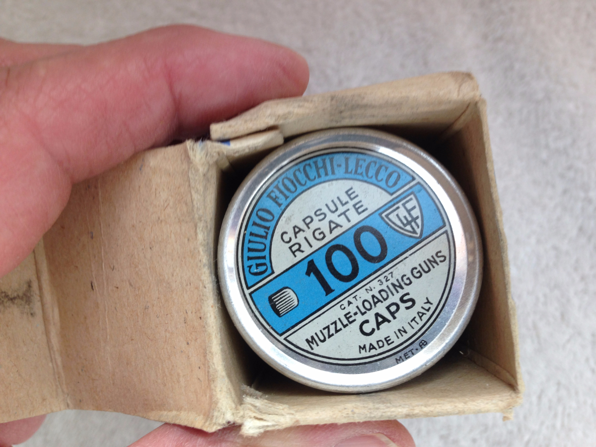 Giulio Fiocchi-Lecco Percussion Caps Capsule Rigate 700 Count In Tins ...