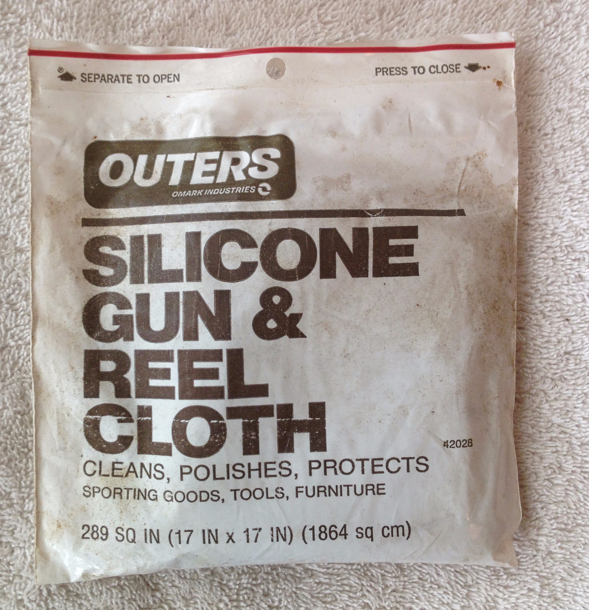 OUTERS SILICONE GUN & REEL CLOTH 17 x 17 100% CANTON FLANNEL / 1124-0