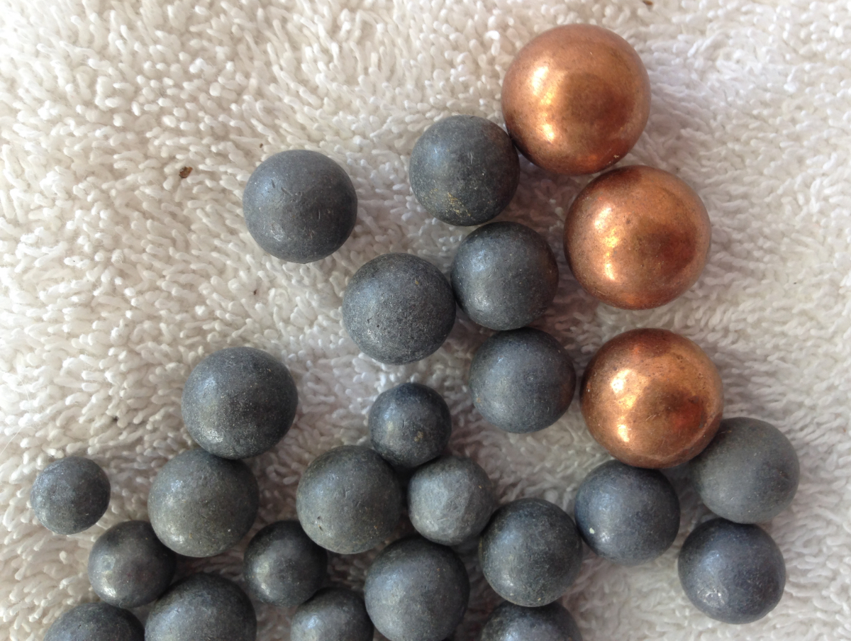 Variety Pack Speer Copper Plated & Lead Round Balls Muzzleloading Black ...