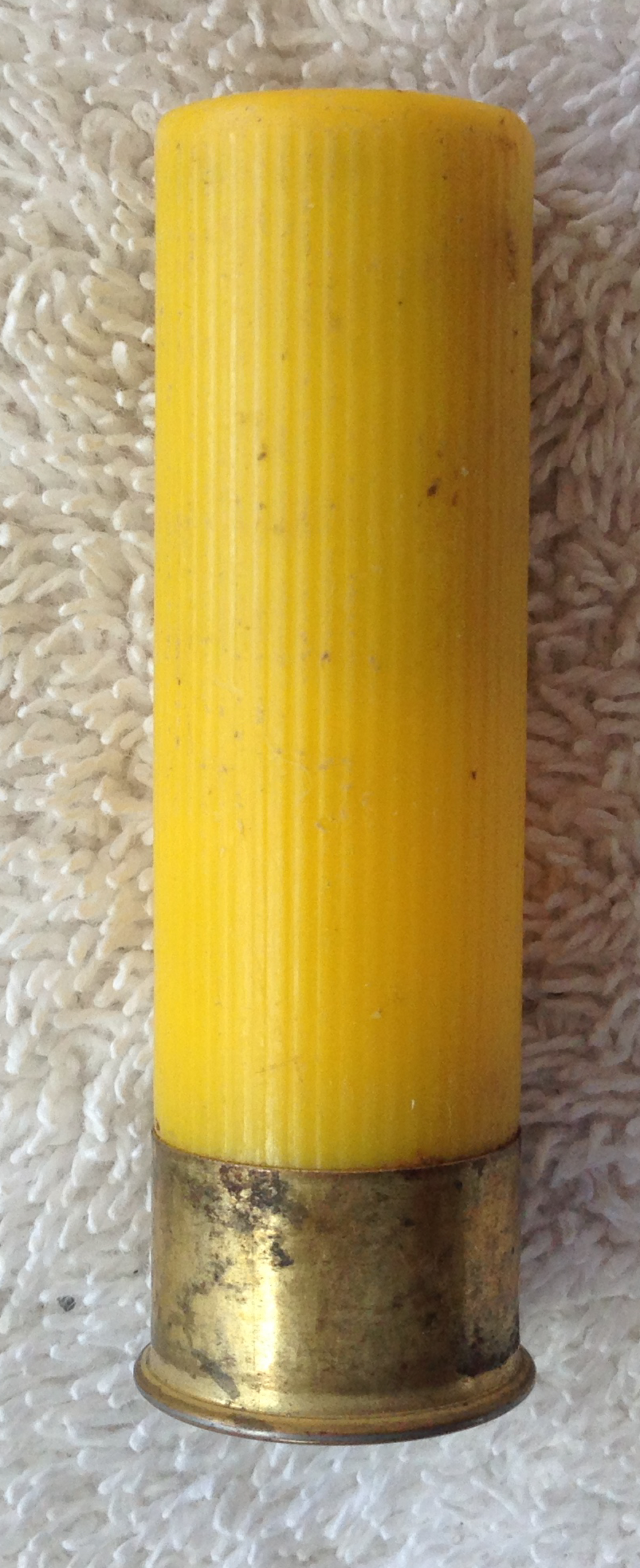 REMINGTON-PETERS 20 GAUGE SHOTGUN SHELL SHOTSHELL YELLOW PLASTIC RIBBED ...