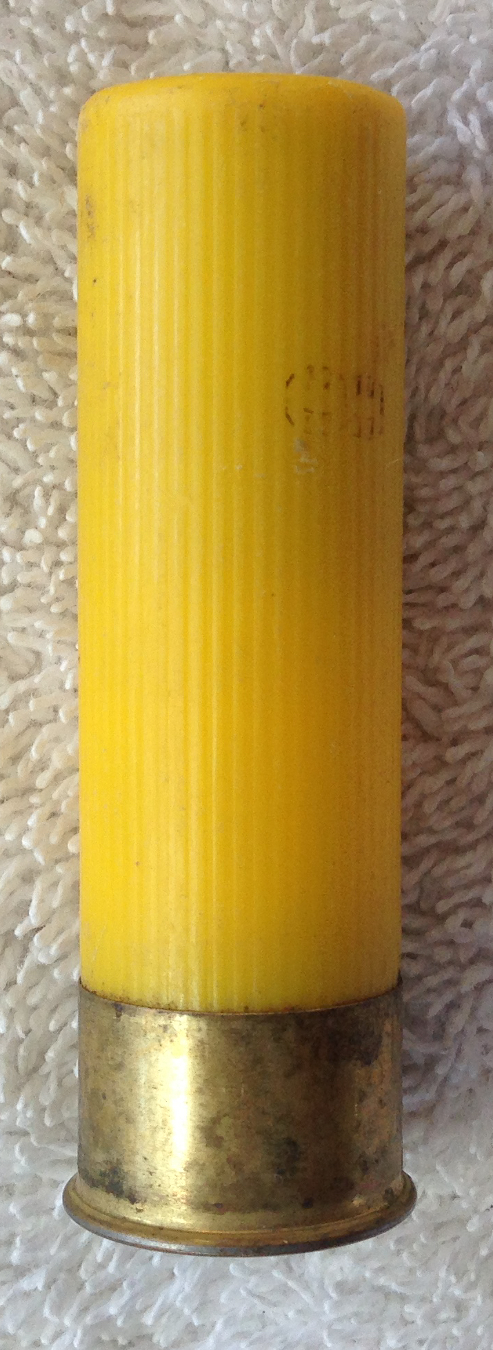 REMINGTON-PETERS 20 GAUGE SHOTGUN SHELL SHOTSHELL YELLOW PLASTIC RIBBED ...