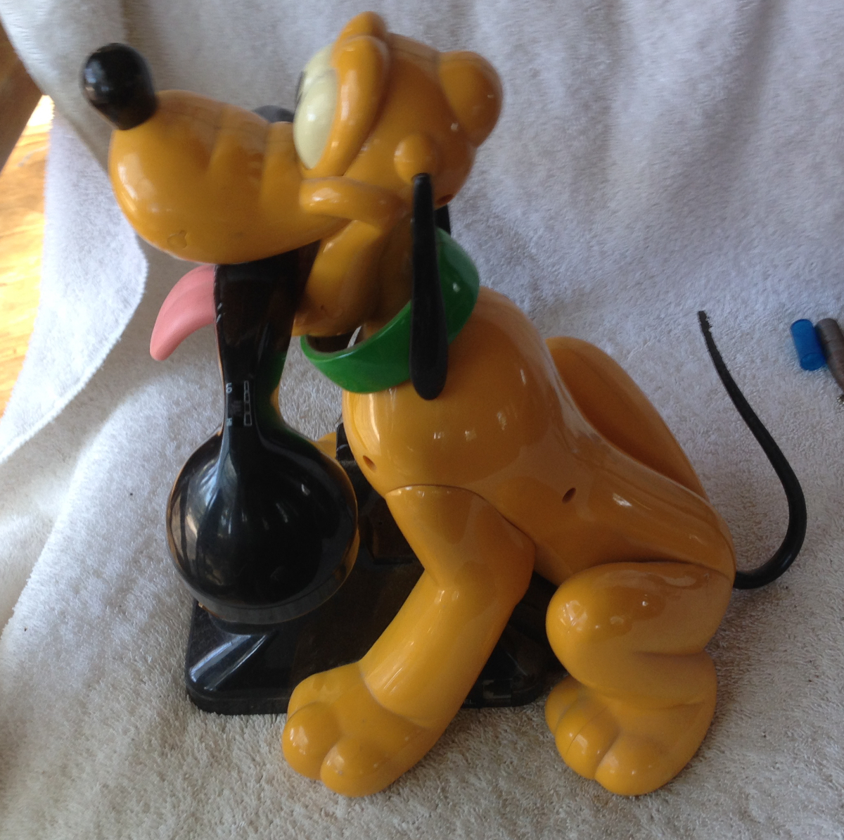 DISNEY`S PLUTO TALKING ANIMATED TELEPHONE BARKS WAGS TAIL EYES MOVE FCC ...