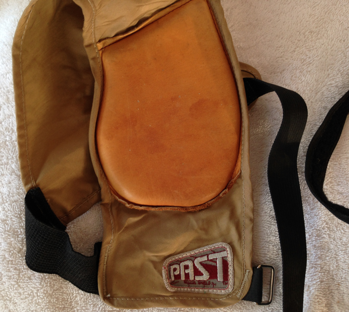 PAST RECOIL SHIELD / PAD -- LEATHER FABRIC BELT 42 Inches / 0118-1 ...