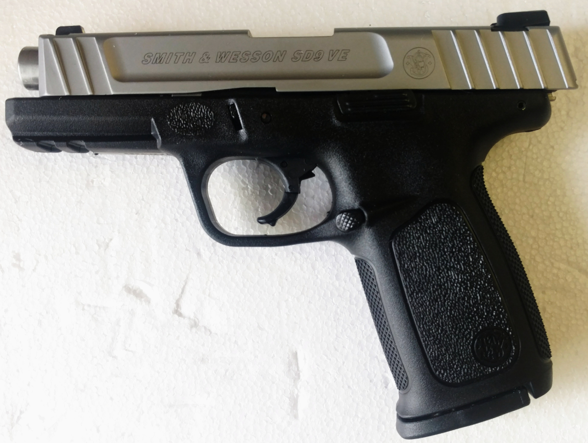 Smith & Wesson Sd9ve Pistol, 5 16 Rd. Magazines, Hi Viz White 3-Dot ...