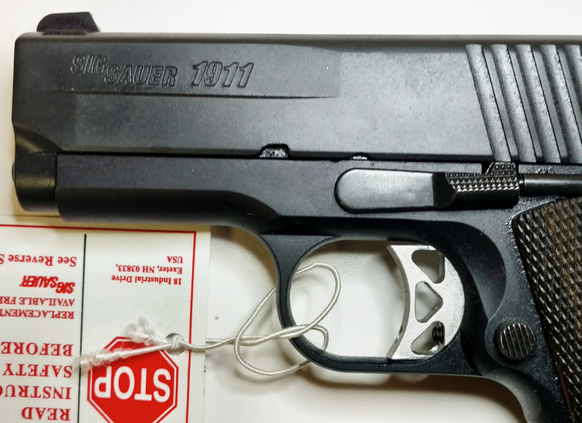 Sig Sauer 1911 Ultra, Compact Pistol, 2 Mags, 3.5" Bbl, 3 Dot Sights ...