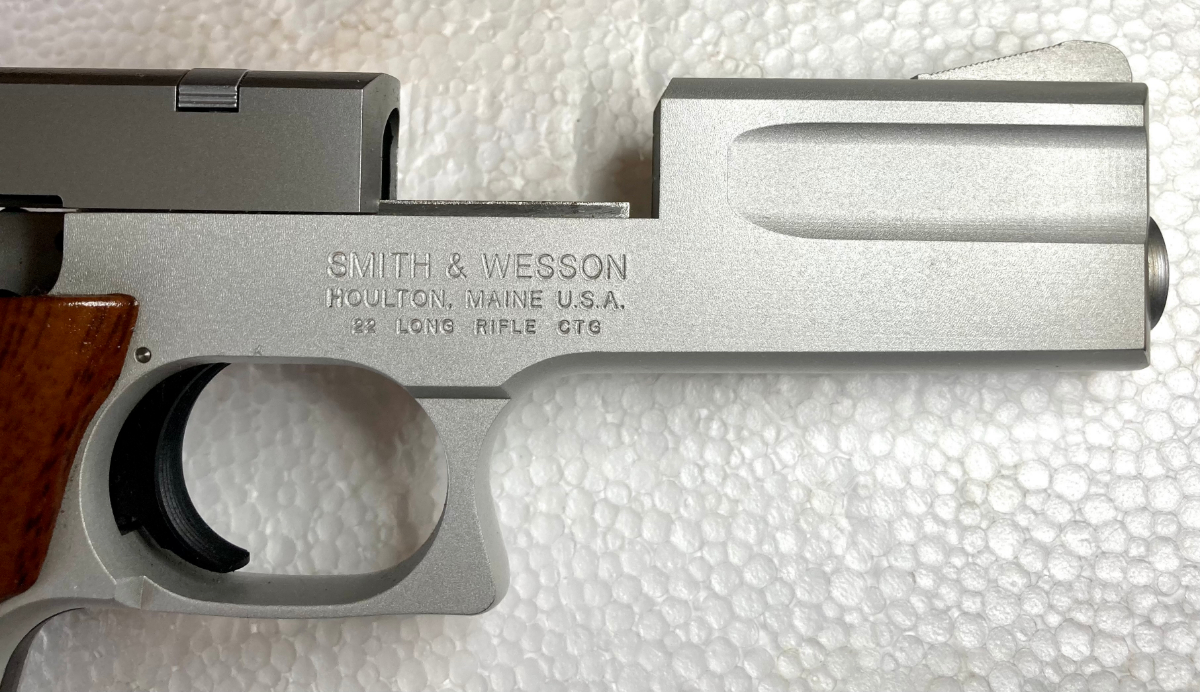 Pictures: Smith & Wesson Model 622 Stainless 4.5-inch Barrel Target ...