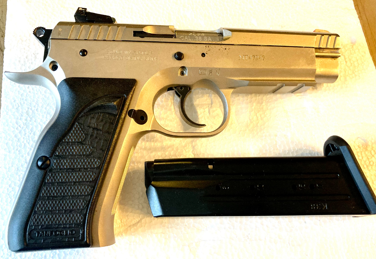 Eaa Tanfoglio Witness Full Sized Pistol With 17 Rd Magazine, Adjustable ...