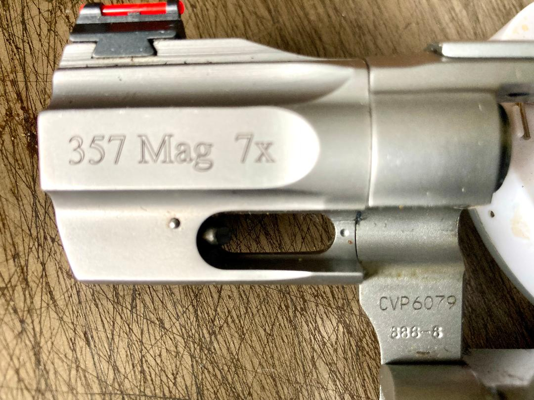 Smith & Wesson MODEL 686 PLUS, UNFLUTED, 7 RD. 2.5" PERFORMNCE CENTER ...