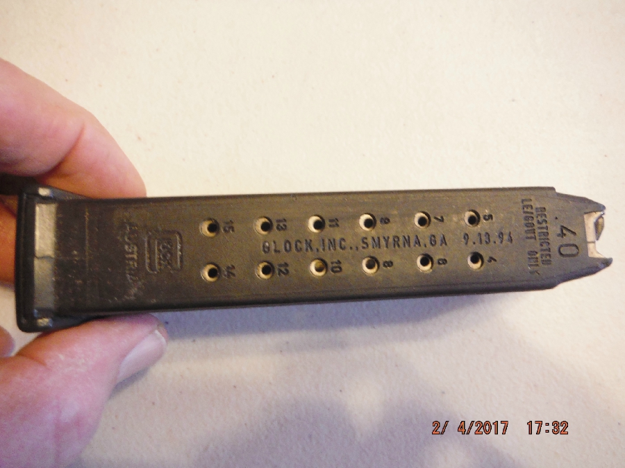 Glock 22/35 Magazine 40 S&W 15rd Gen3 Oem Le -Sale .40 S&W For Sale at ...