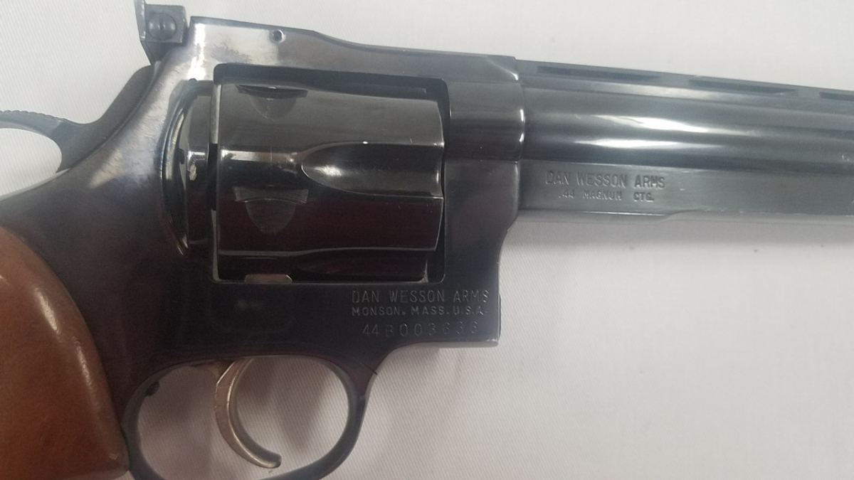 Dan Wesson Model 744 8 .44 Mag. For Sale at GunAuction.com - 16614822