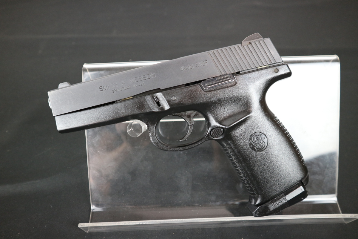 Smith & Wesson Sw9f 9mm Luger For Sale at GunAuction.com - 17108792