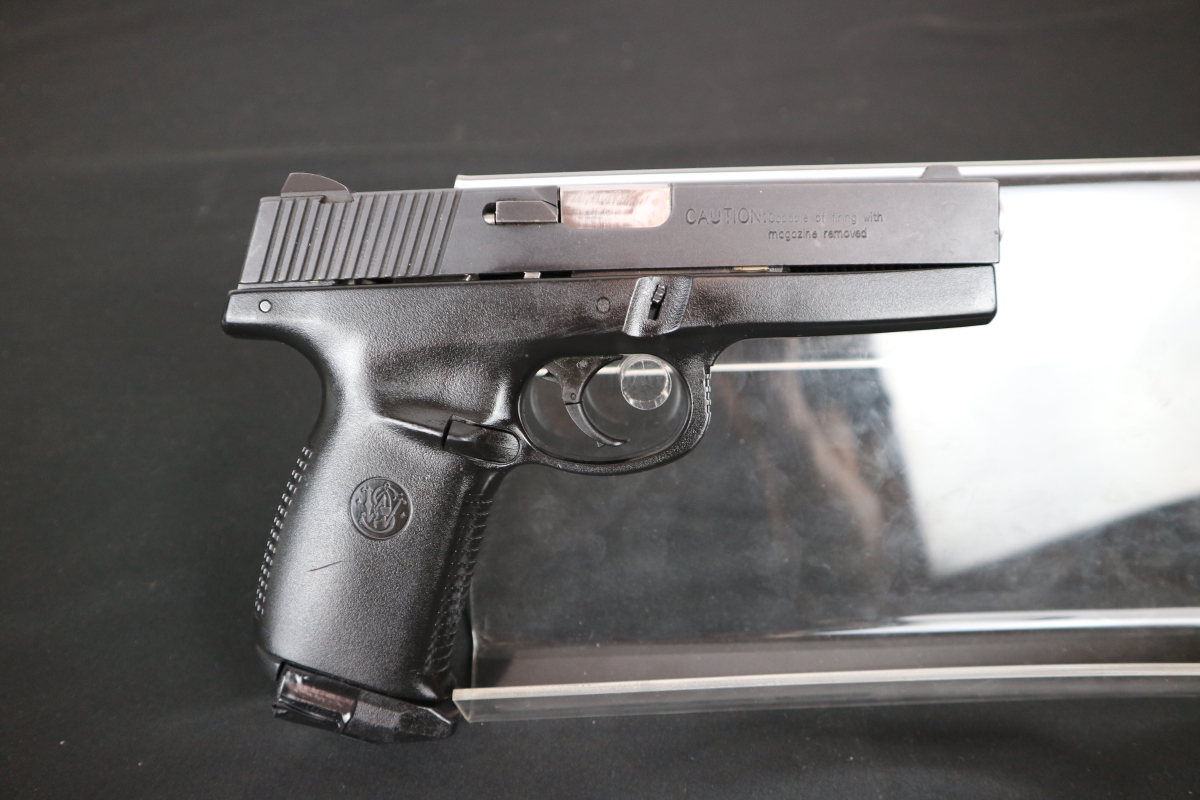 Smith & Wesson Sw9f 9mm Luger For Sale at GunAuction.com - 17108792