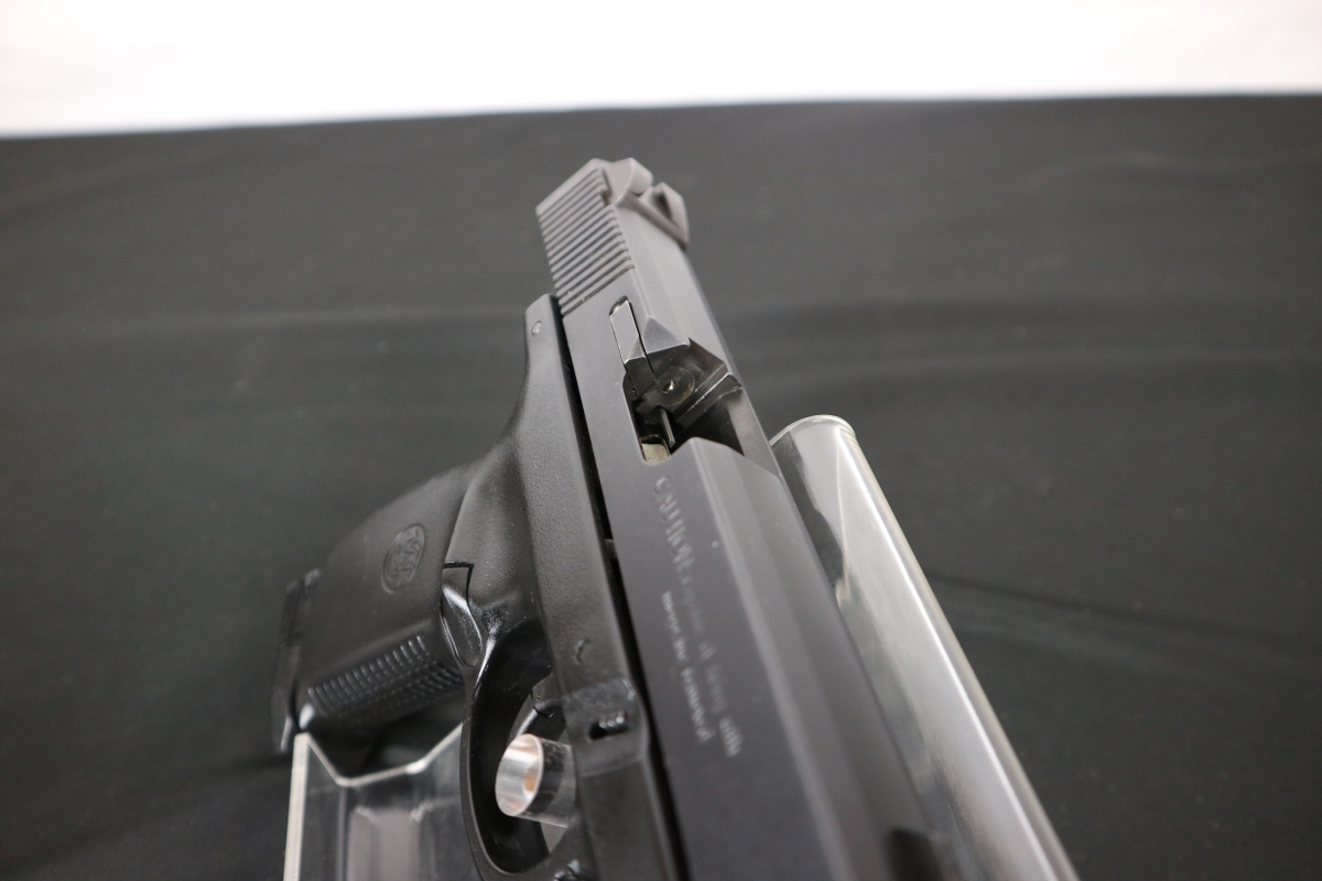 Smith & Wesson Sw9f 9mm Luger For Sale at GunAuction.com - 17108792