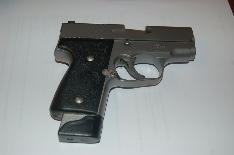 Kahr Arms Model Mk40 .40 S&W For Sale at GunAuction.com - 17151041