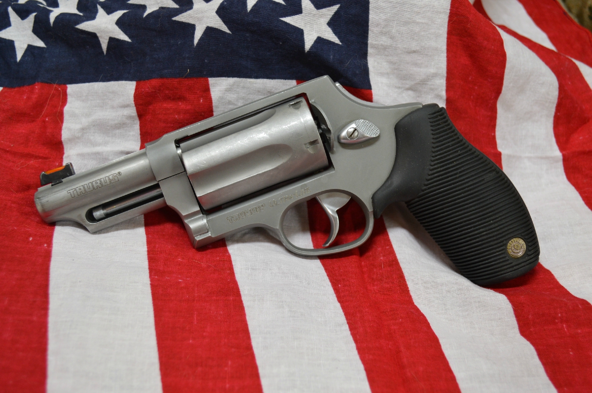 Taurus Judge Ultra-Lite 3" Barrel W/ 2.5" Chamber & Fiber Optic Sight ...