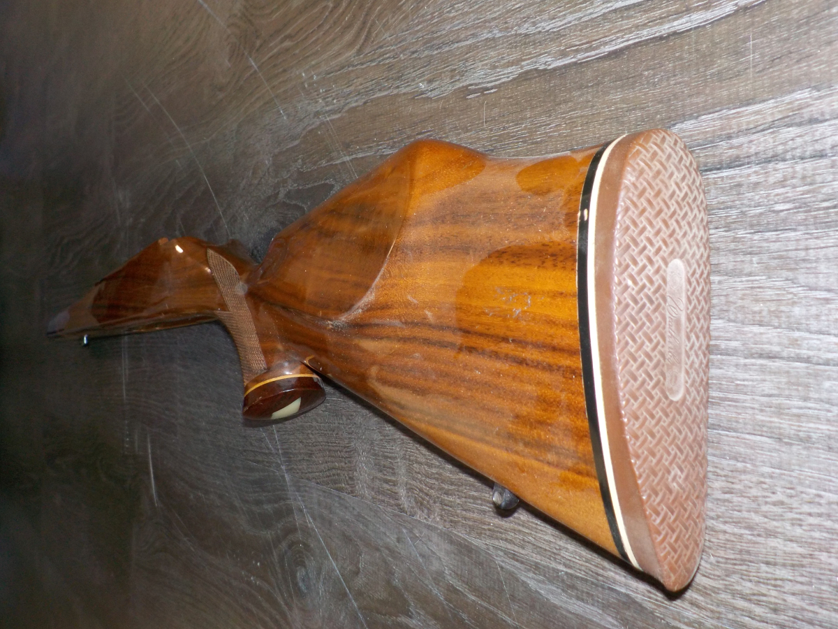 WEATHERBY MARK V RIGHT HANDED WOOD STOCK. .300 Win. Mag. 17057998 ...