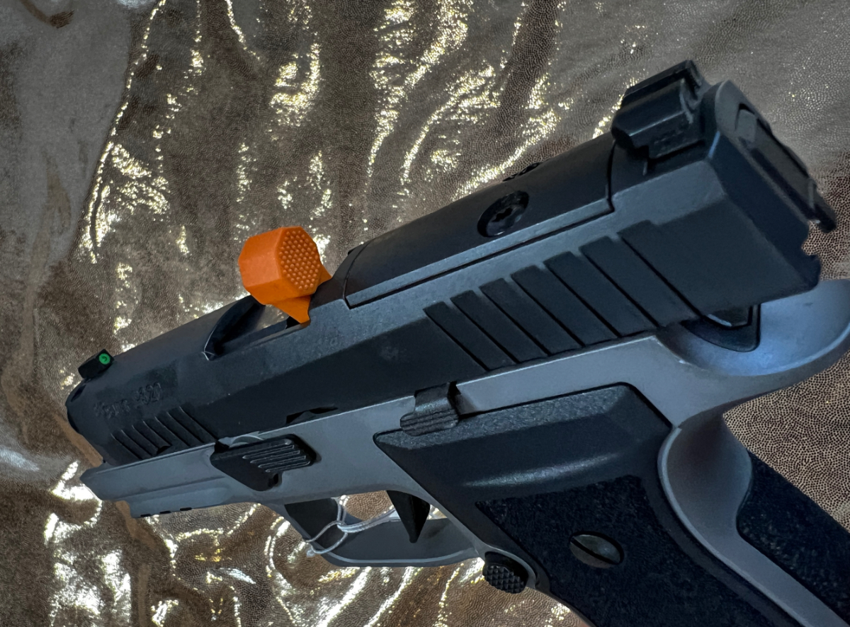 SIG Sauer P320 AXG CARRY 9mm 3.9 reverse two tone, striker, X-ray, (2 ...