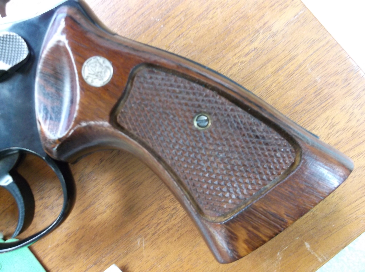 Smith & Wesson Model 29-2 In 4" Barrel Adjustable Rear Sight With White ...