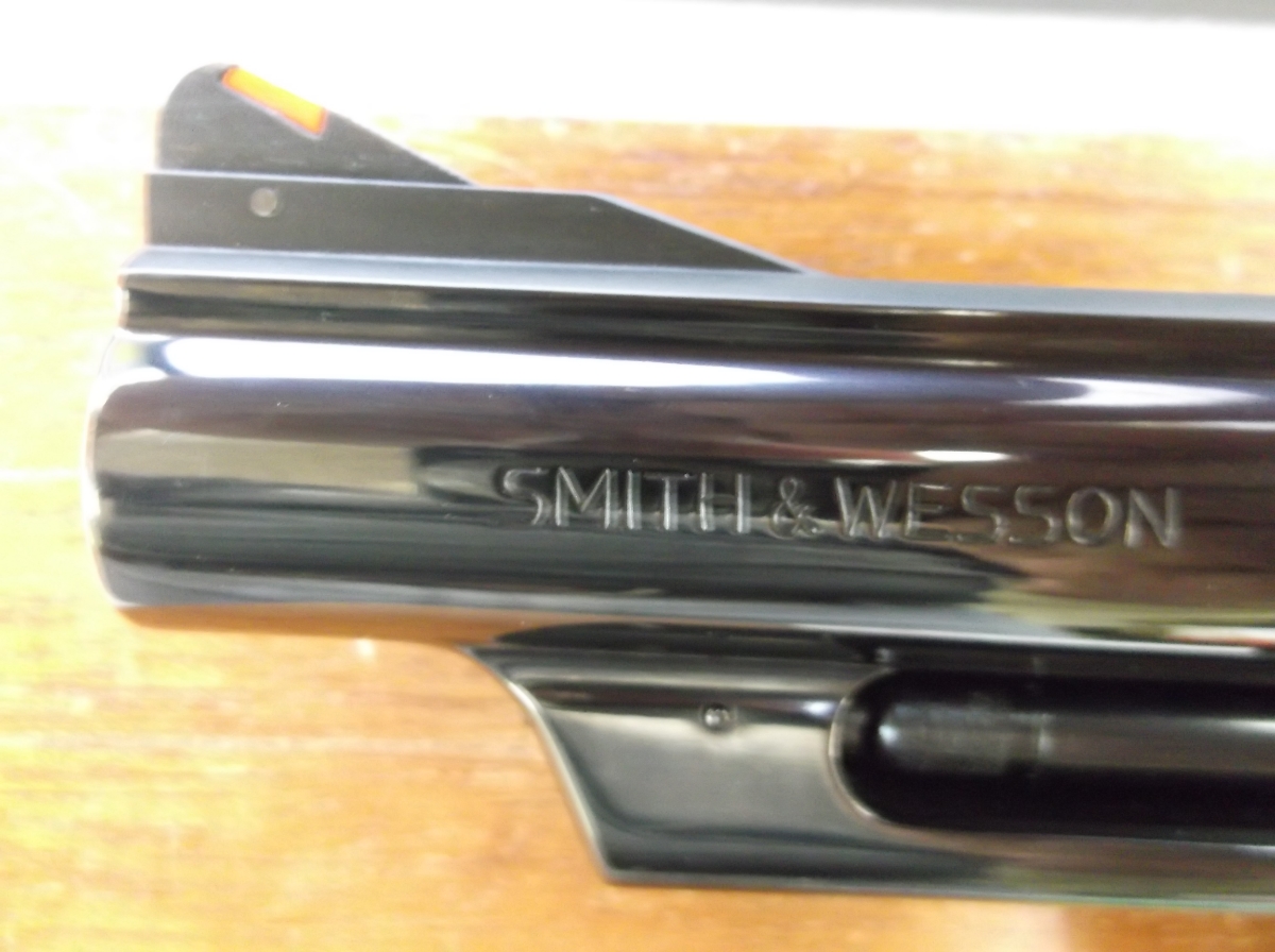 Smith & Wesson Model 29-2 In 4" Barrel Adjustable Rear Sight With White ...