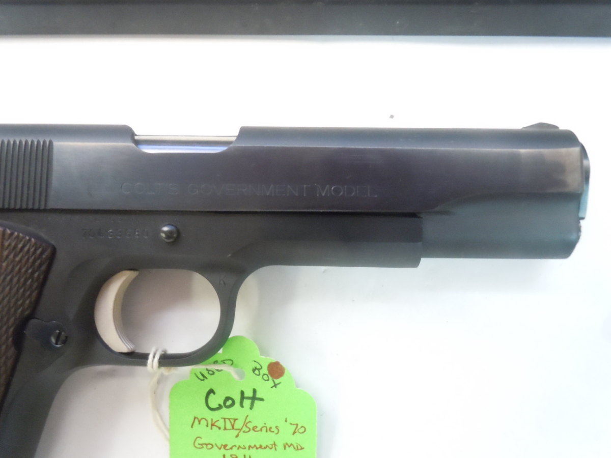 Pictures: Colt Government 1911 MK IV/Series 70 one 7 round magazine ...