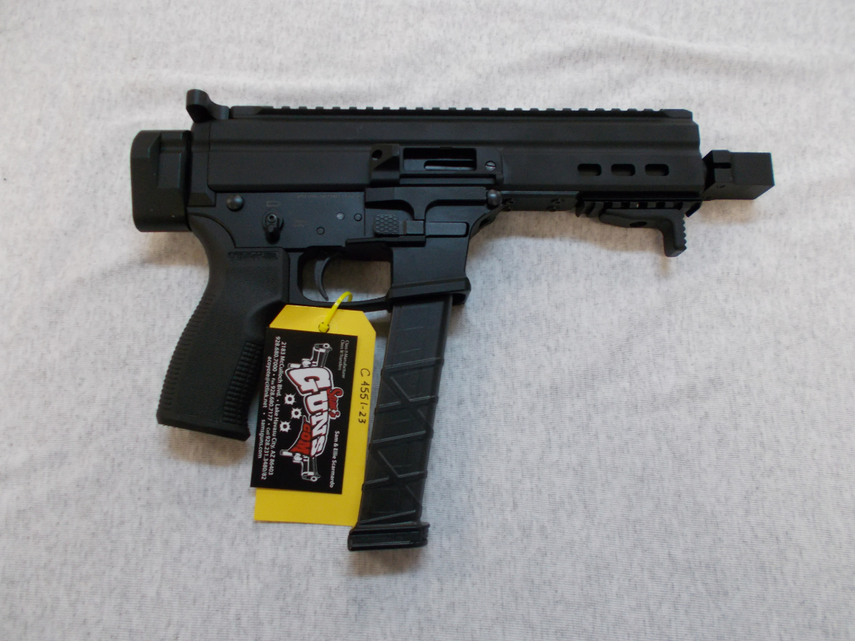 UTAS UT9-M & one 33-round mag (C4551-23) 9mm Luger 17274643 ...