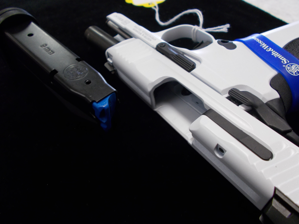 Smith & Wesson Csx `Stormtrooper` W/ Two Magazines Included (C4629-23 ...