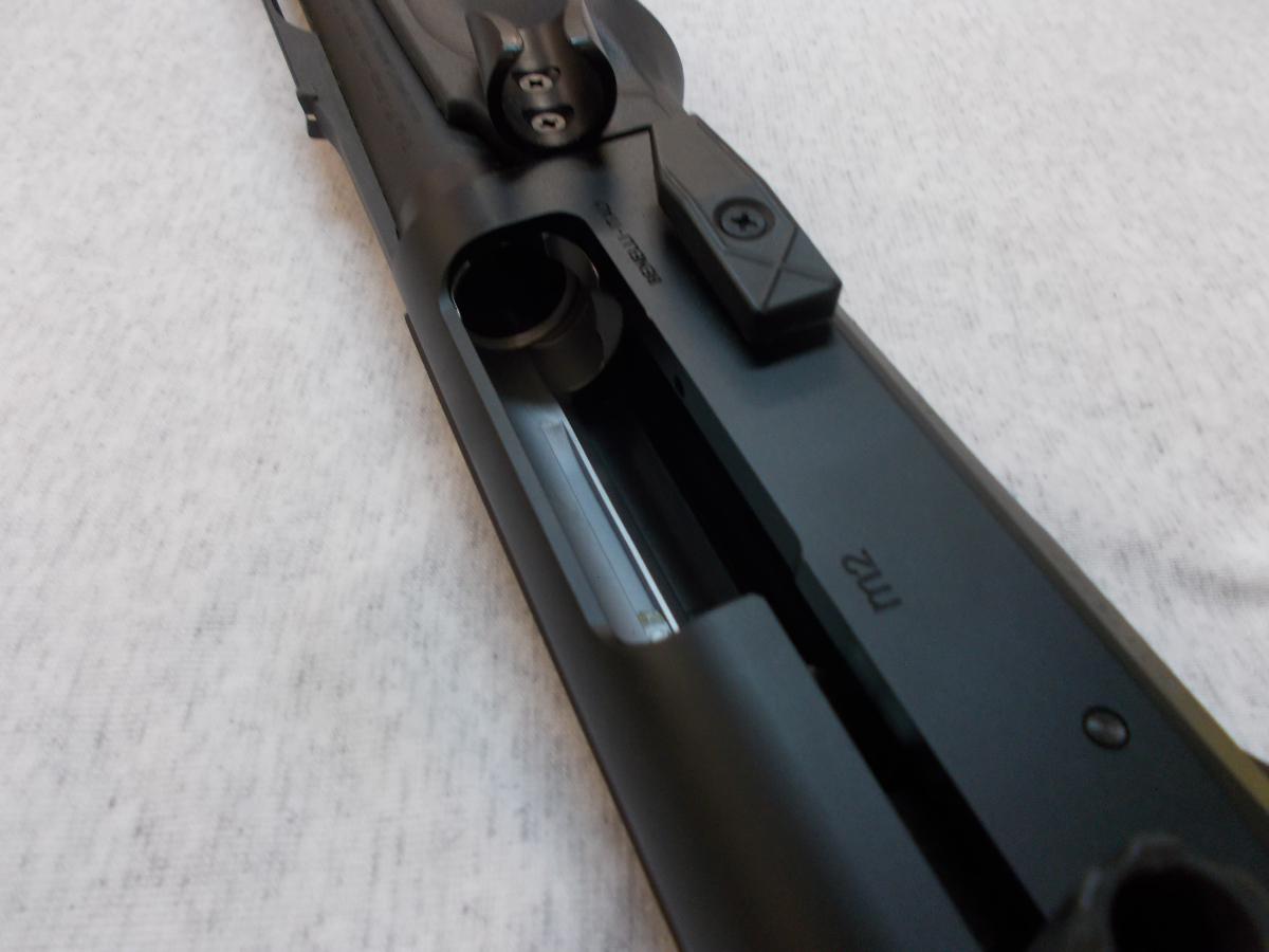Benelli M2 - 3 gun Comp w/ 5 chokes & 5 fiber optic tubes (C3305-21 ...