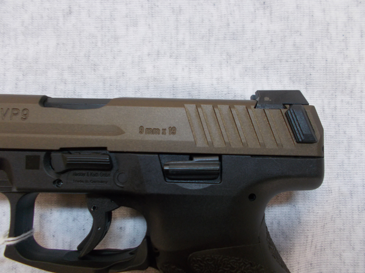 Heckler & Koch Vp9 `Fde & Black` + Three 17-Rd Mags, Front Glow Sight ...
