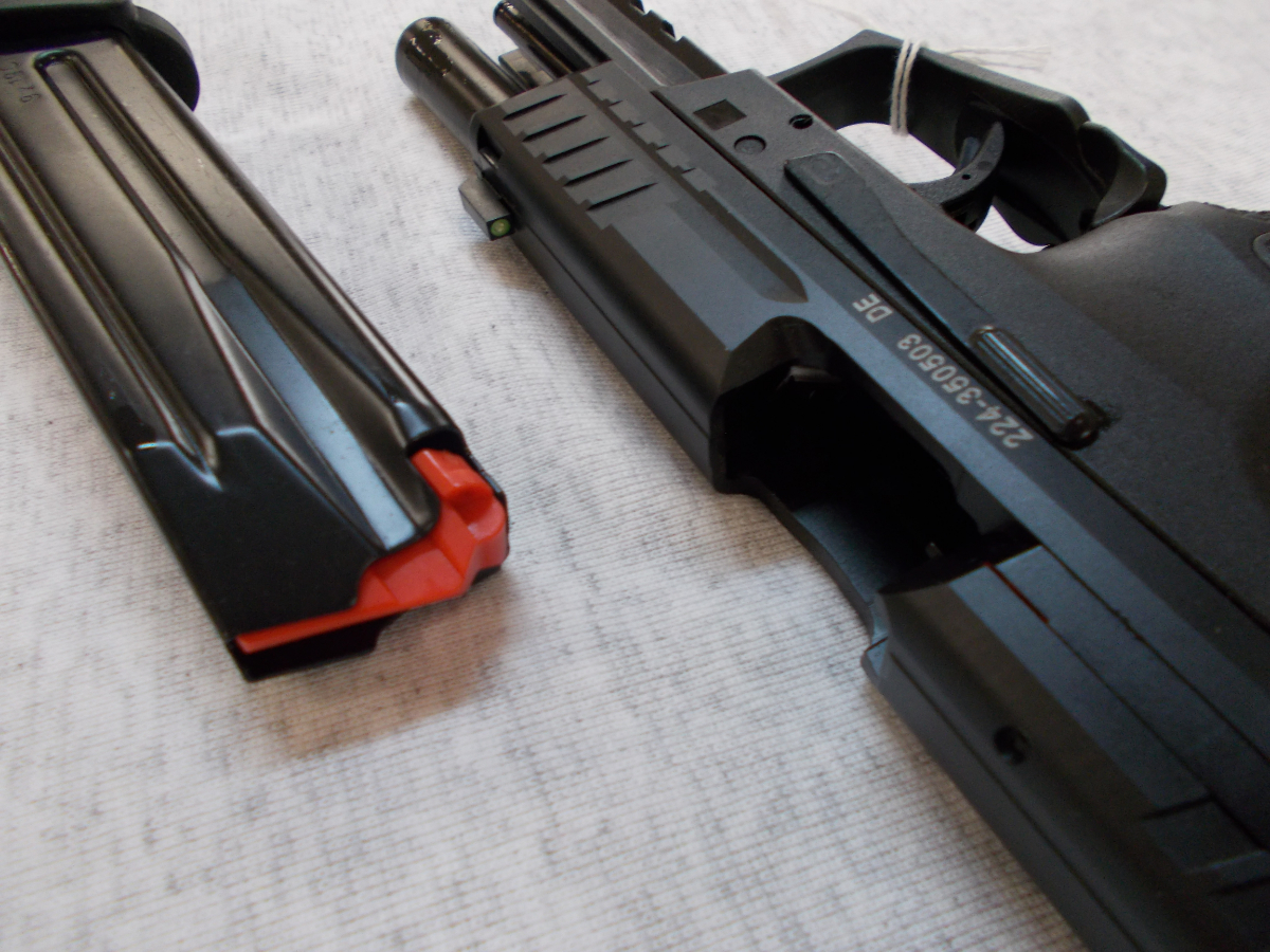 Heckler & Koch Vp9 `Stealth Black` + Two 17-Round Mags, Front Night ...