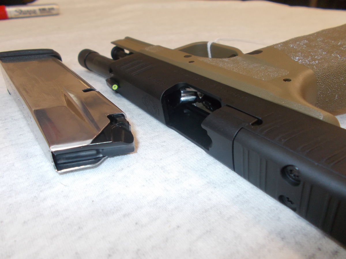 Springfield Armory Hellcat Pro 9mm two-toned Pistol w/ five Mags ...
