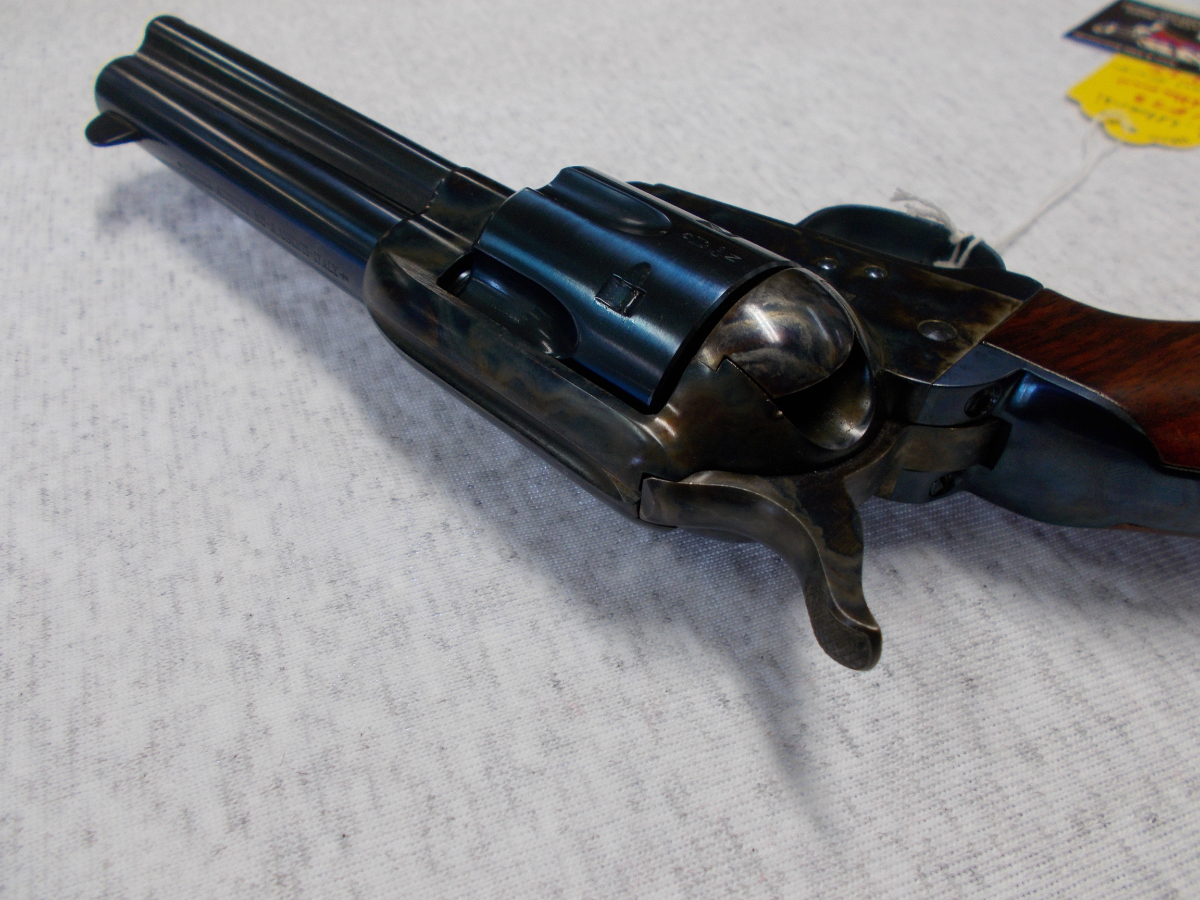 Uberti 1873 Cattleman 45LC Revolver w/ charcoal finish (C5063-23) .45 ...