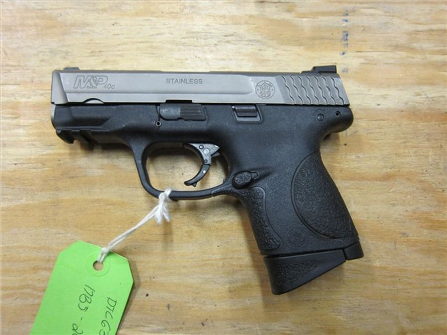 Smith & Wesson S&W M&P 40 compact stainless