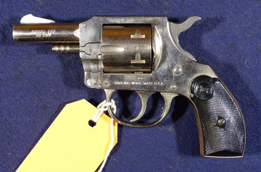 H&R - Model 733 - Cal. 32 S&W For Sale at GunAuction.com - 14877517
