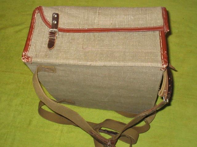 WWII RUSSIAN RADIO COMMUNICATION BACK PACK 10084918 - GunAuction.com