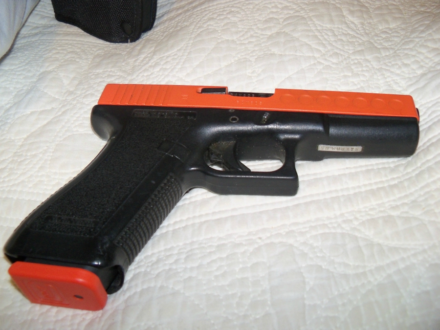 Glock 22 Gun Tricked Out .40 S&W For Sale at GunAuction.com - 14506501