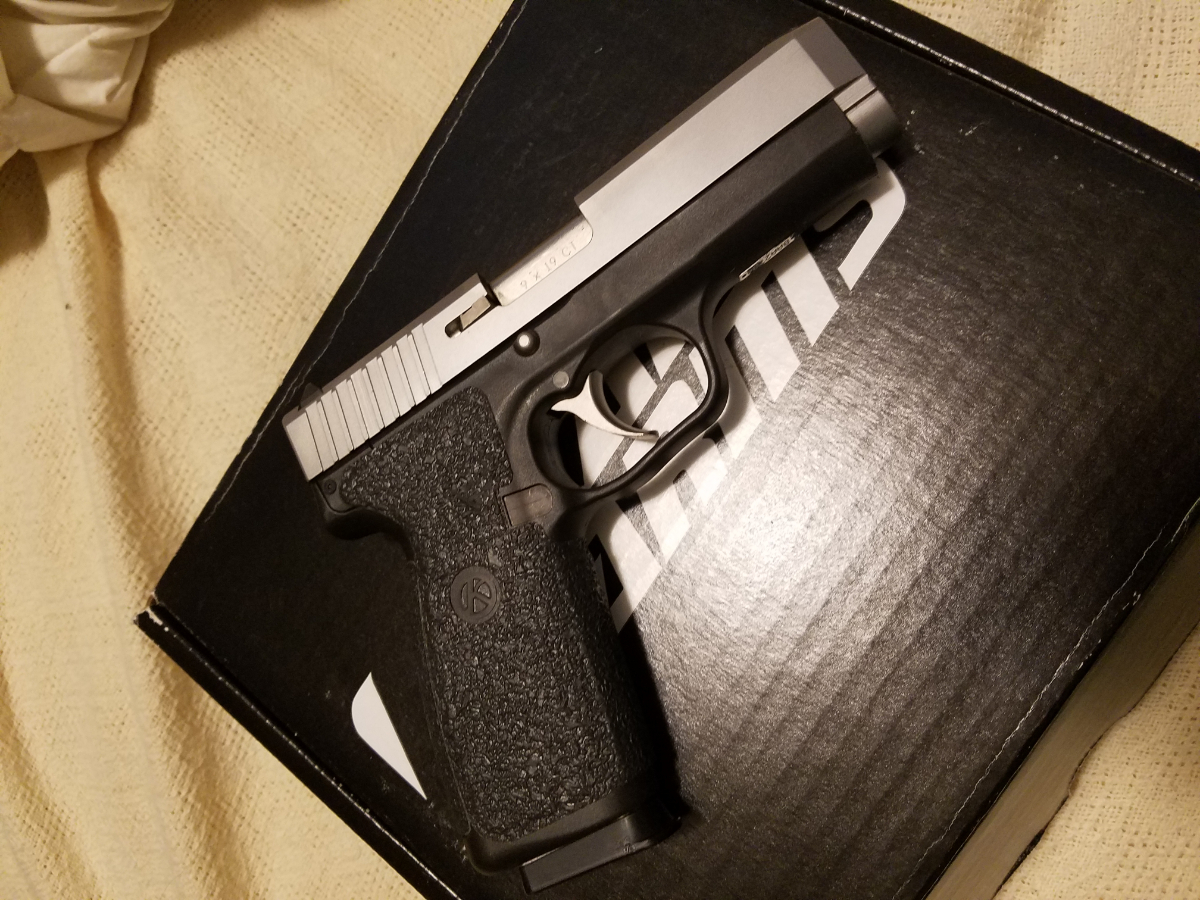 Kahr Arms - New ct9 9mm stainless steel... nice concealment piece. A ...